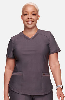 How Should Scrubs Fit for Nurses | Cherokee